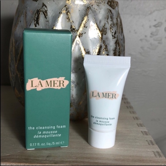 La Mer | Skincare | 35 La Mer The Cleansing Foam 5ml Sample | Poshmark